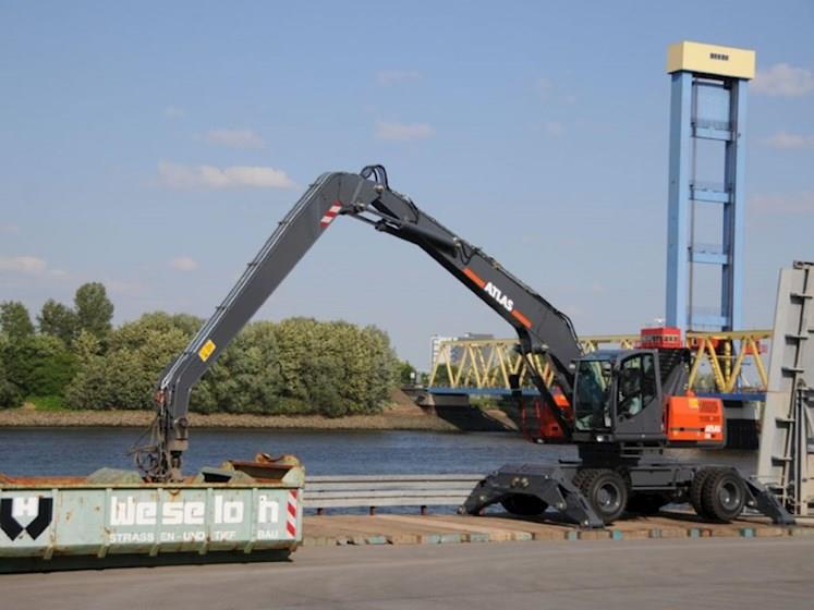 Atlas 300 MH Material Handler | New Equipment | Kirby-Smith