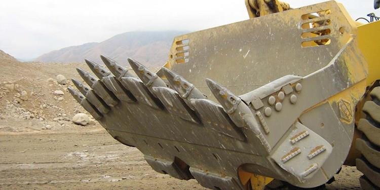 Kirby Smith - Hensley Industries HD Mining Wheel Loader Bucket