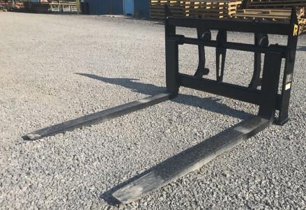 Rockland Utility Construction Loader Fork | New Equipment | Kirby-Smith