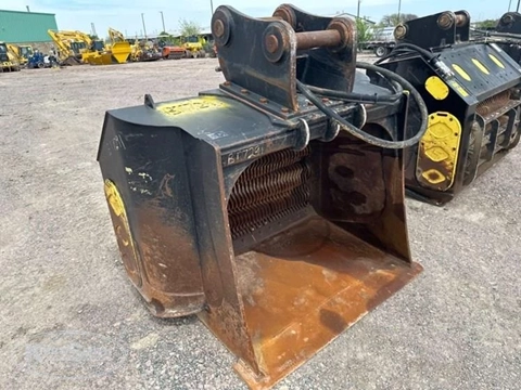 2017 Remu 79INPD3160 Padding Bucket for Sale | Used Equipment | Kirby-Smith