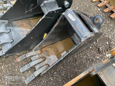 2022 Takeuchi 12IN Bucket/TB260 for Sale | Used Equipment | Kirby-Smith