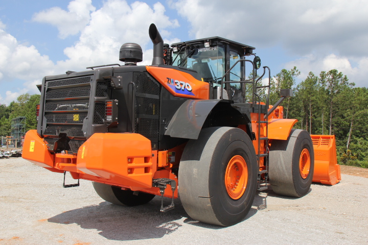 Kirby Smith - Hitachi ZW370-6